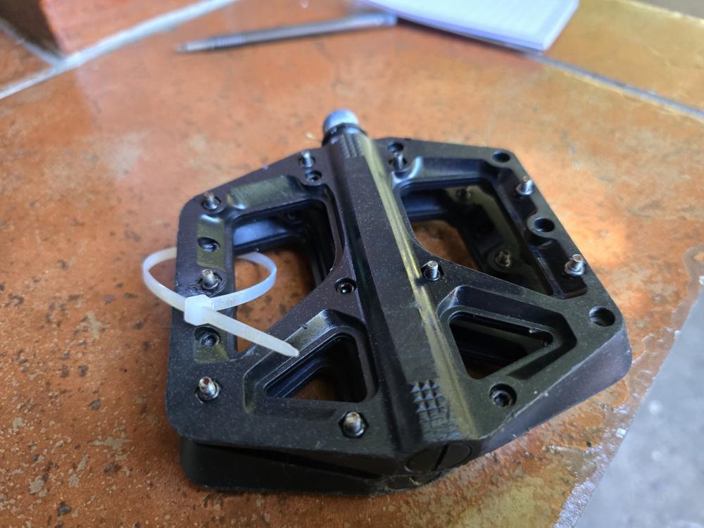Crankbrothers stamp 1 small