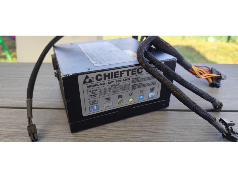 Chieftec 700W napajanje – modularno, kvalitetno
