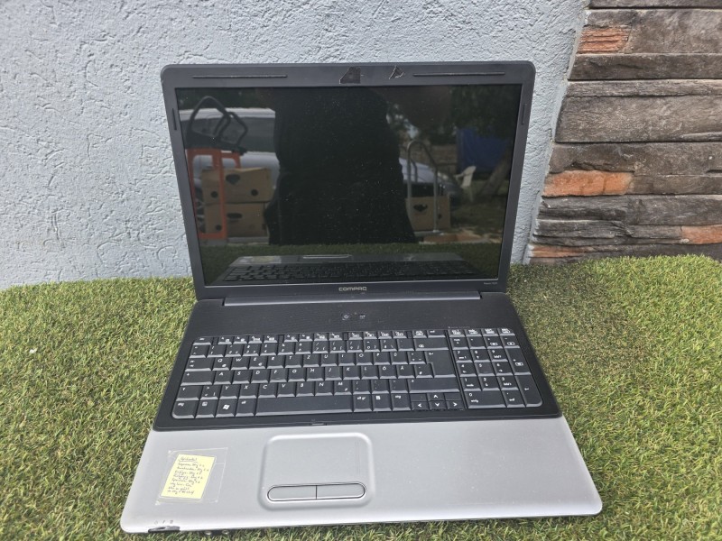 Laptop compaq
