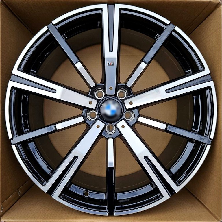 ALU FELNE
8.5j x20 ET26 5x112