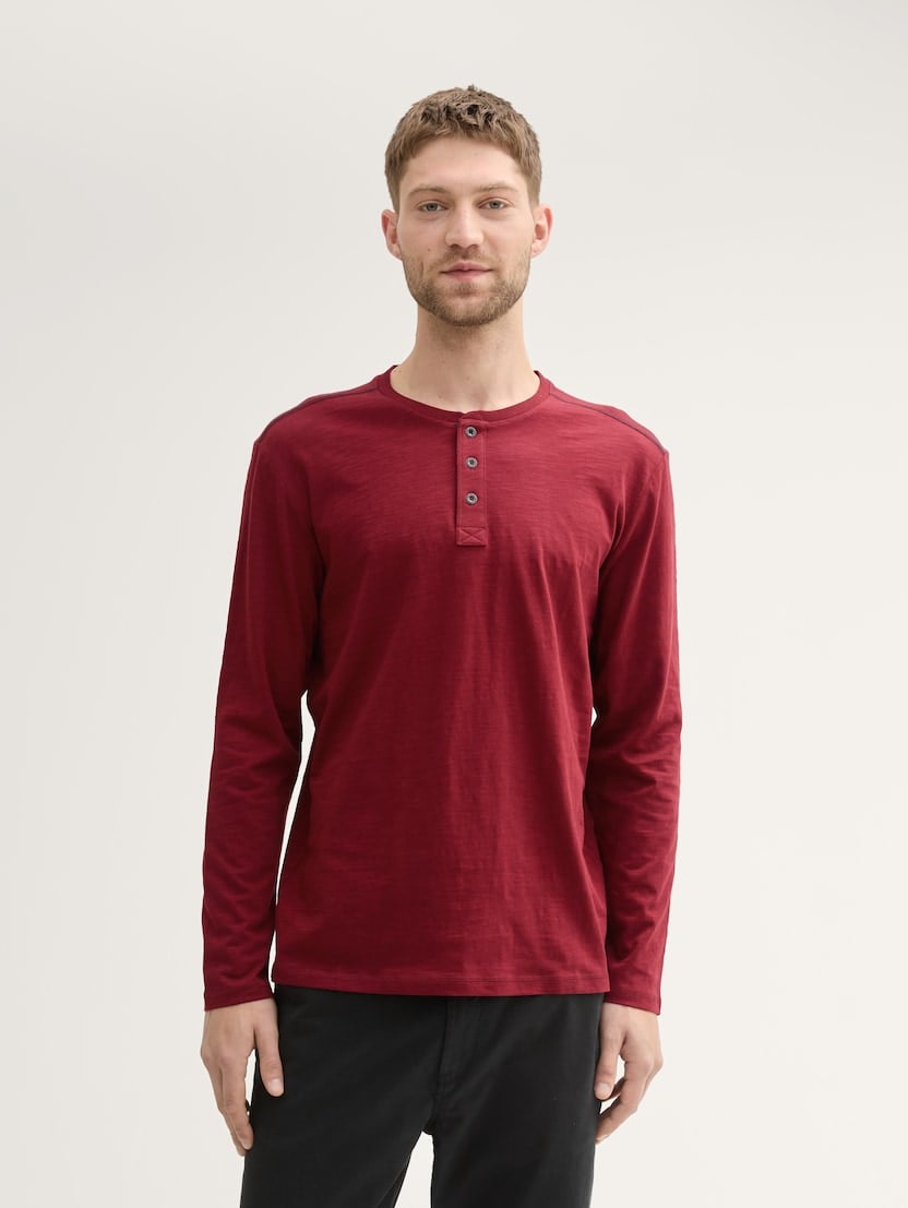 Majica sa Henley izrezom