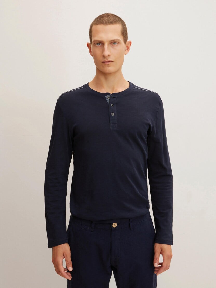 Majica sa Henley izrezom