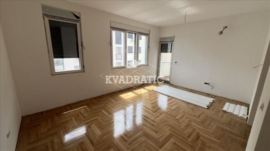 Crveni Krst, 3.0, 79m2, EG Bez Provizije