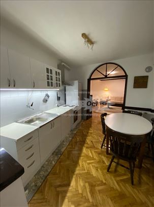 Renoviran, trosoban stan ( 85m2 )