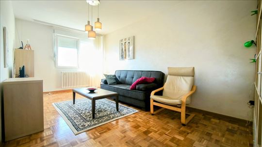 Banjica 3.0, Lux, 65m2 +Terasa, Svetao,Topla voda
