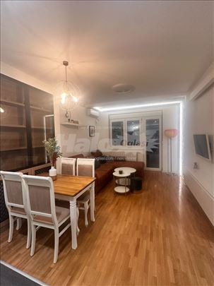 Izdaje se trosoban stan – 68 m²,