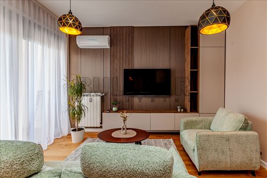 Izdaje se jednoiposoban stan 51m2