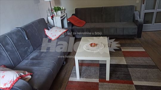 Izdajem stan-apartman u Kruševcu