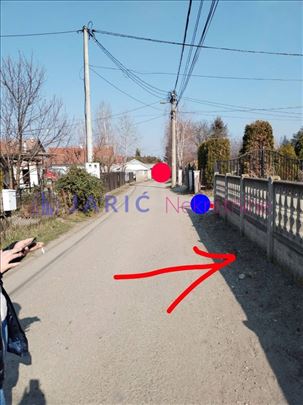 Plac u Borći 540m2,gradsko gradjevinsko zemljište.