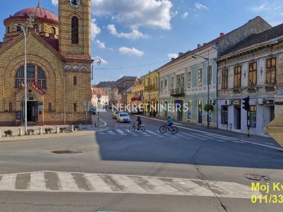 Vršac, centar - Stevana Nemanje, 300m2, Stevana Nemanje