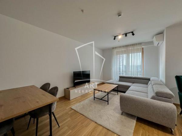 Jurija Gagarina, Četvorosoban stan za izdavanje, 103m2, 1.500€