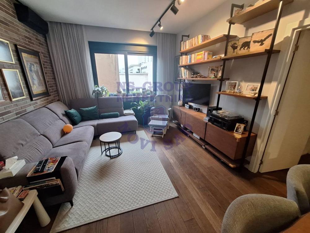 Trosoban stan na prodaju, 84m2, 288.400€