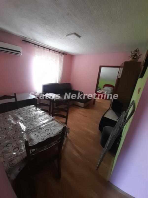 Trosoban stan za izdavanje, 50m2, 150€