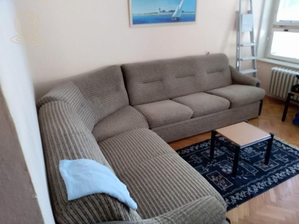 Dvoiposoban stan za izdavanje, 57m2, 300€