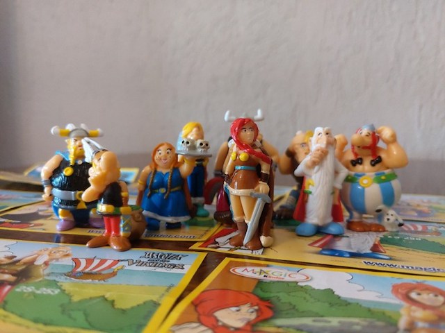 Set  kinder figura Asterix et les Vikings (2006)