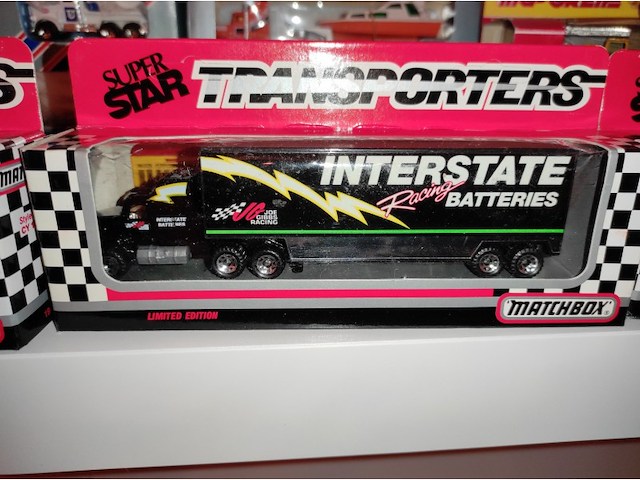 Matchbox Transporters Mack Interstate