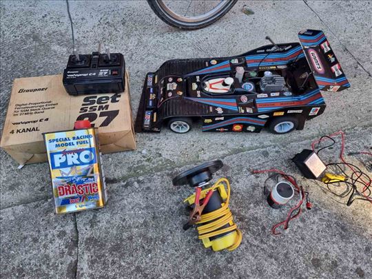 Vintage SG Racing Car Futura 111 1/8 redak primera