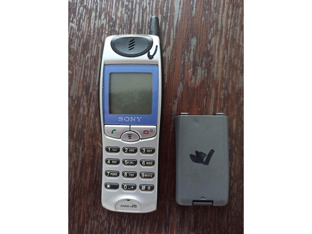 sony cmd-j5 kolekcionarski primerak ,neispravno