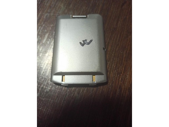sony cmd-z5 nova originalna baterija ide kao neispravna