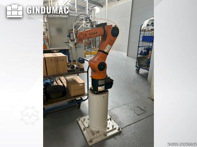 Robot ruka
KUKA KR 6 R900 fivve