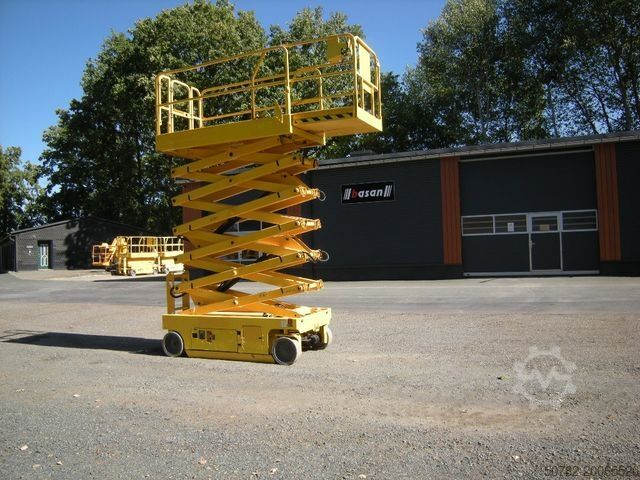 Radna platforma
GENIE GS 4047 Scherenarbeitsbühne Genie 14 m