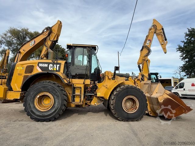 Utovarivač na točkovima
CATERPILLAR 966 M Wage / Klima