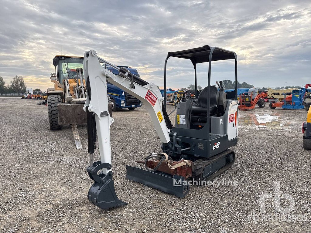 Prodaje se Bobcat E19 mini bager na aukciji