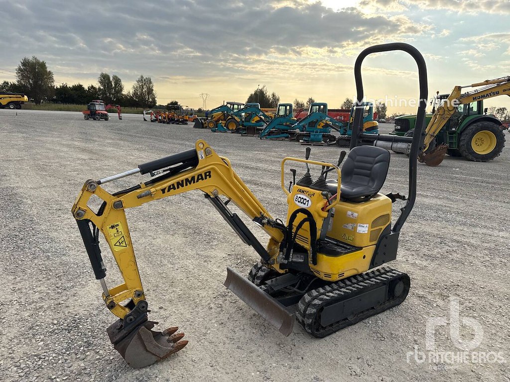 Prodaje se Yanmar SV08-1A(S) mini bager na aukciji