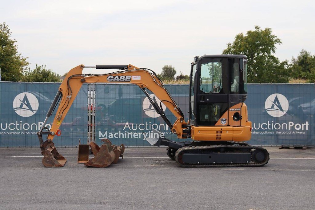 Prodaje se Case CX39B bager guseničar na aukciji