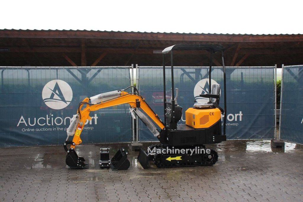Prodaje se K008 mini bager na aukciji