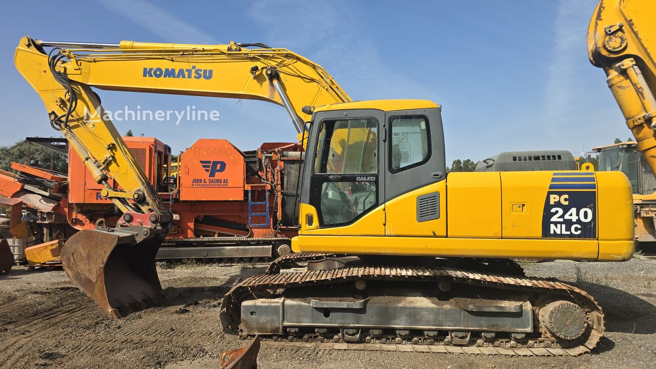 Komatsu PC240NLC-7K bager guseničar