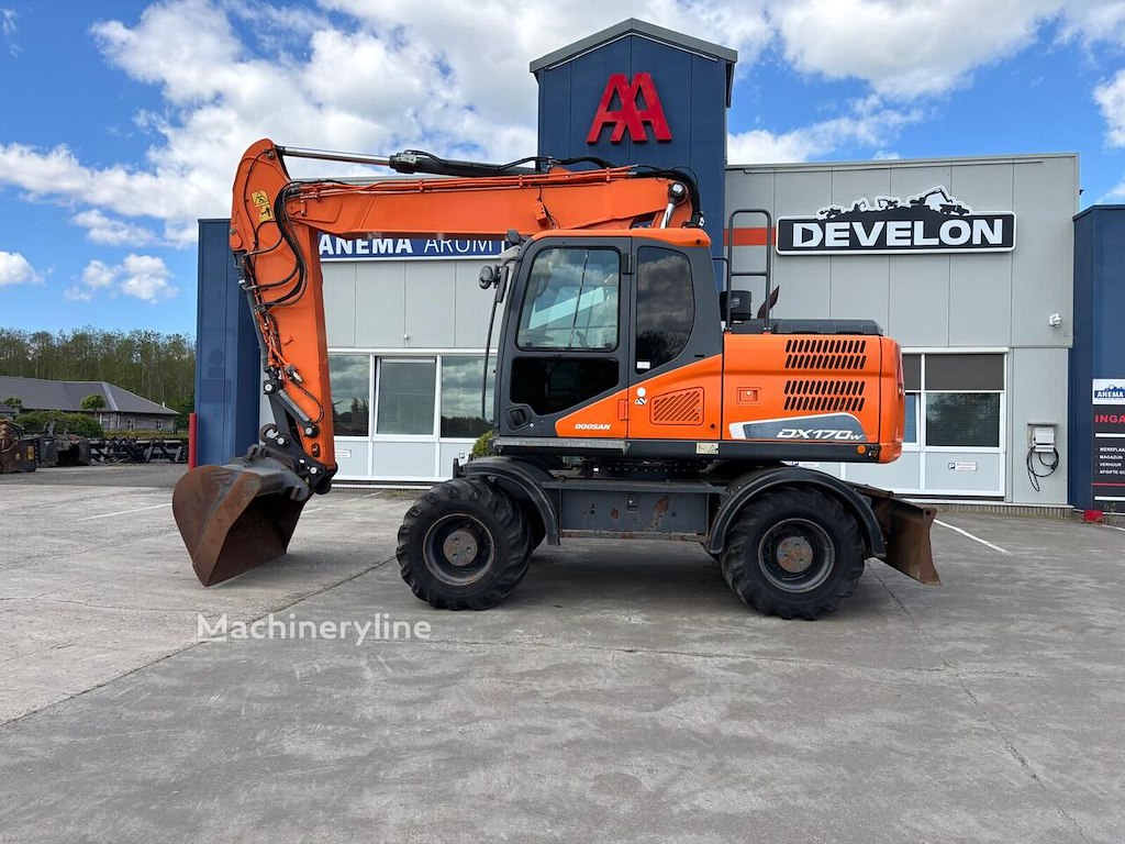 Doosan DX170W-5 bager točkaš
