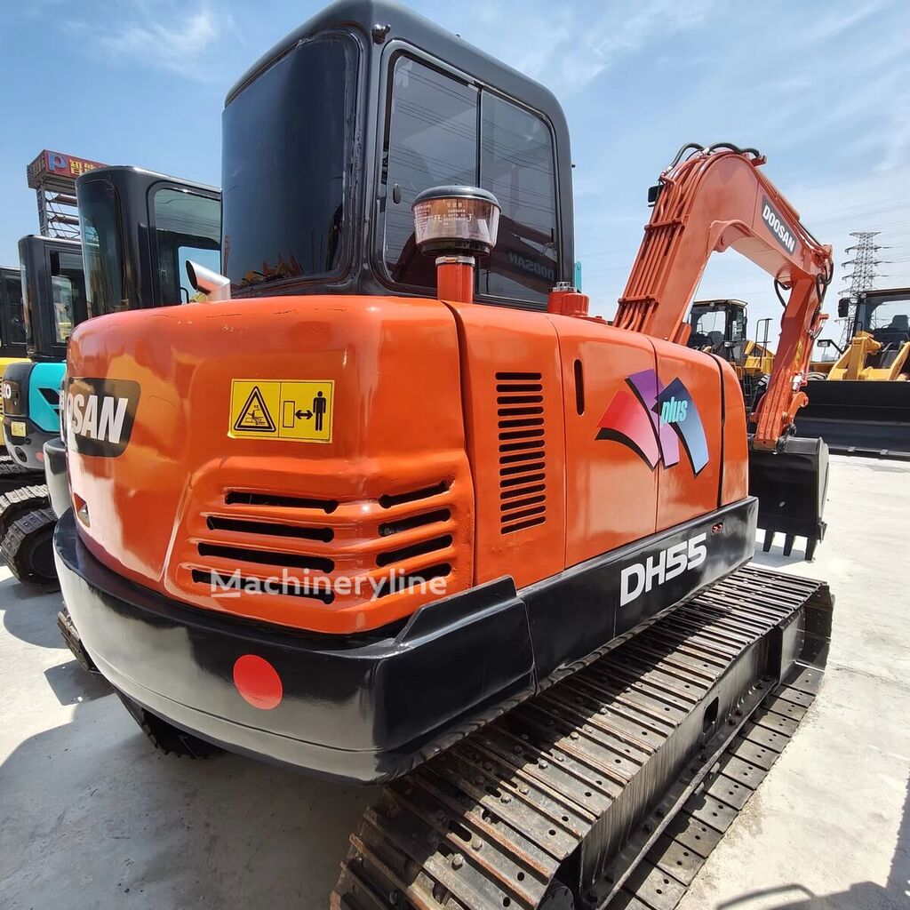 Novi Doosan DH55 mini bager