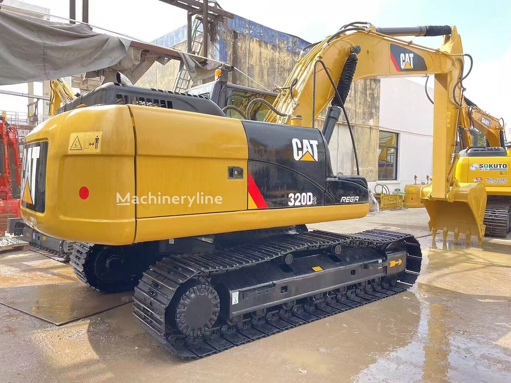 Caterpillar 320D2 bager guseničar