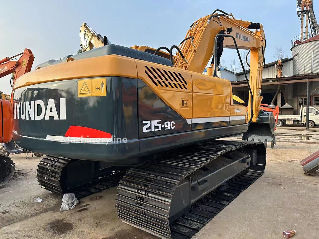 Novi Hyundai R215LC-9C bager guseničar