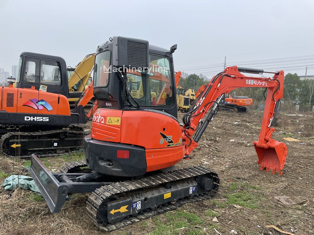 Novi Kubota U35 mini bager