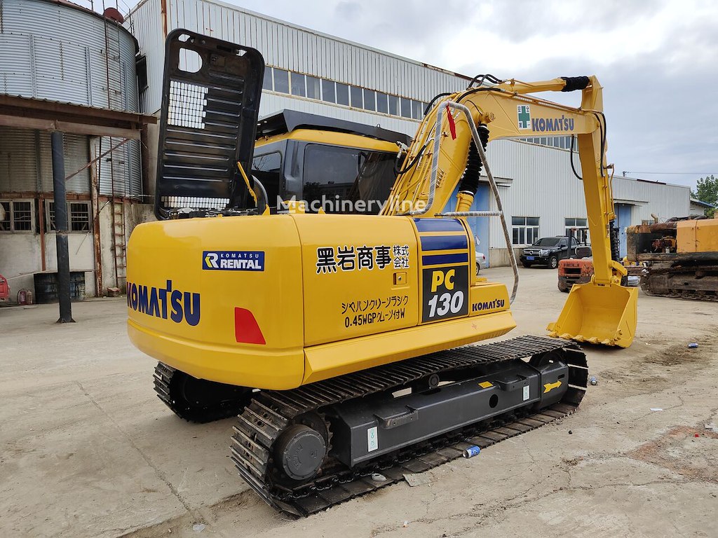 Komatsu PC130 bager guseničar