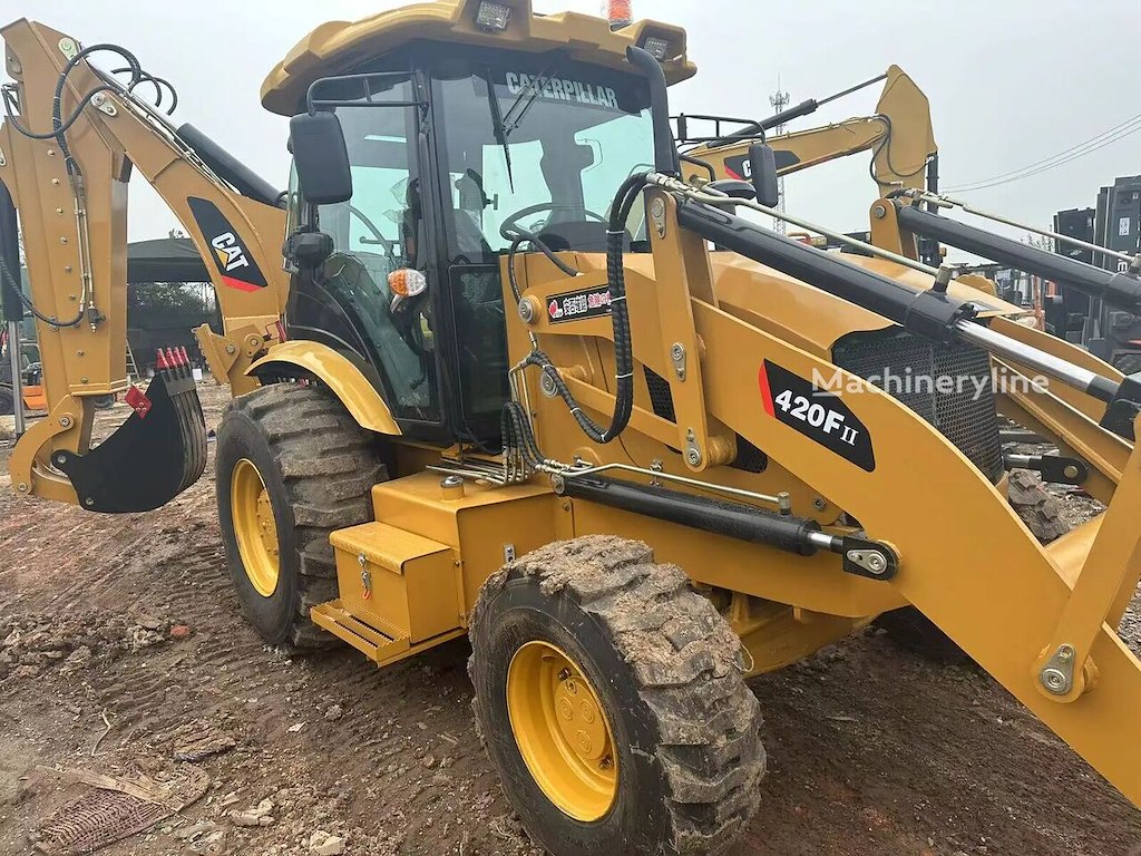 Caterpillar 420F bager-utovarivač