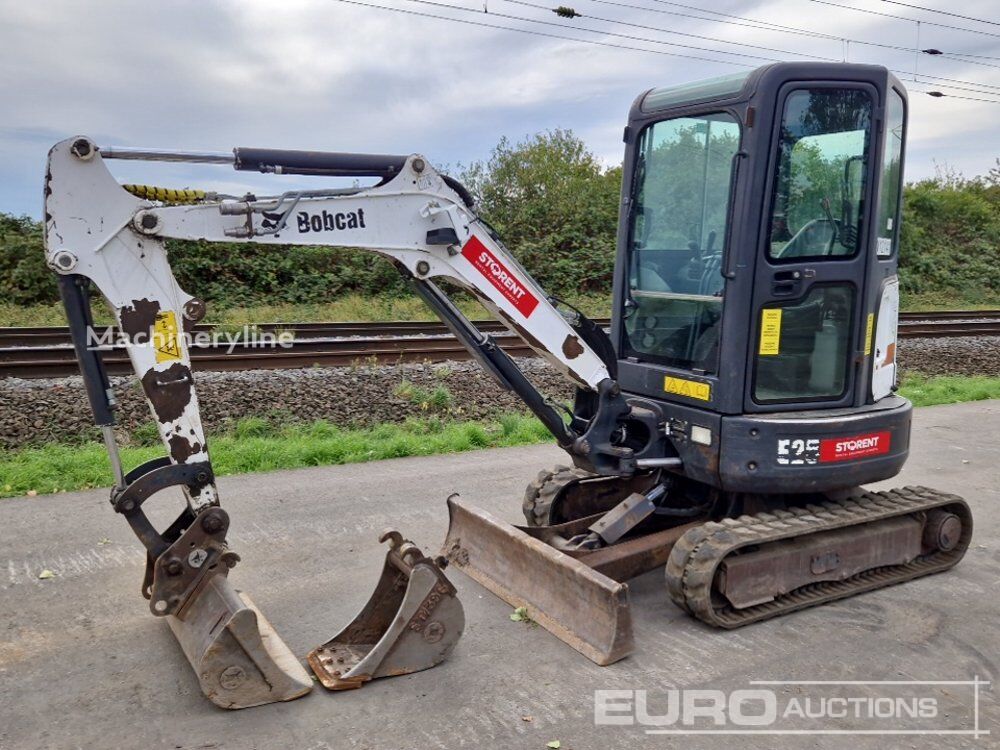 Prodaje se Bobcat E25 EM mini bager na aukciji