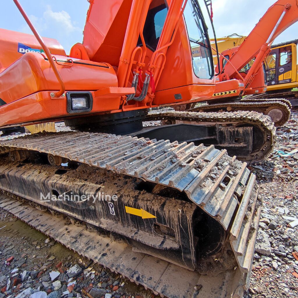 Doosan DH220LC-7 bager guseničar