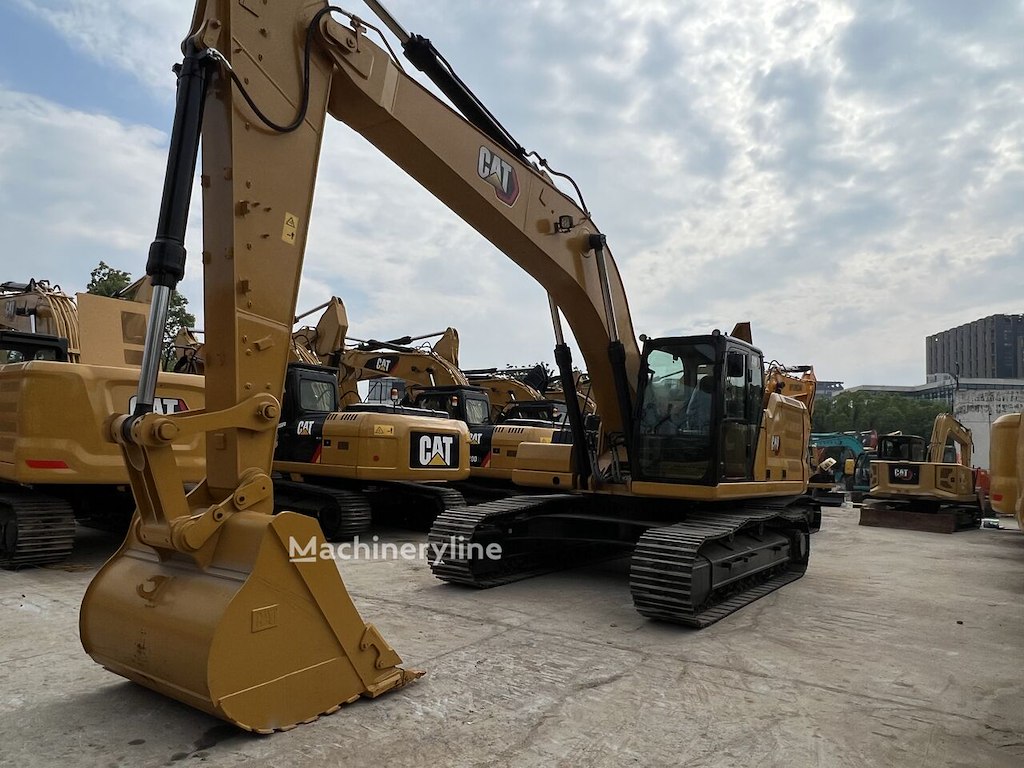 Caterpillar 330 bager guseničar