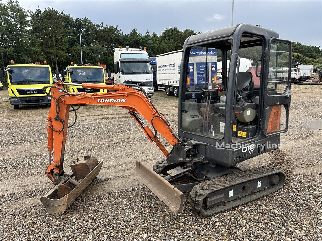 Doosan Slo 18 - 1.8T with bucket packed (Low Hours) mini bager