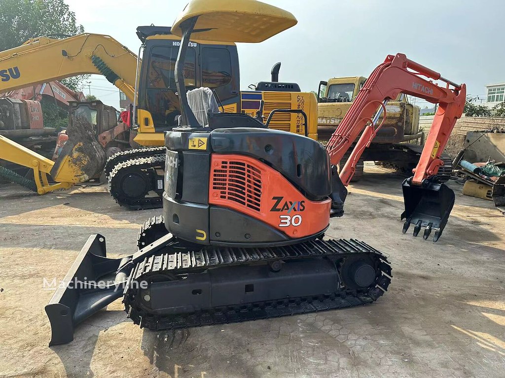 Hitachi ZX30 mini bager