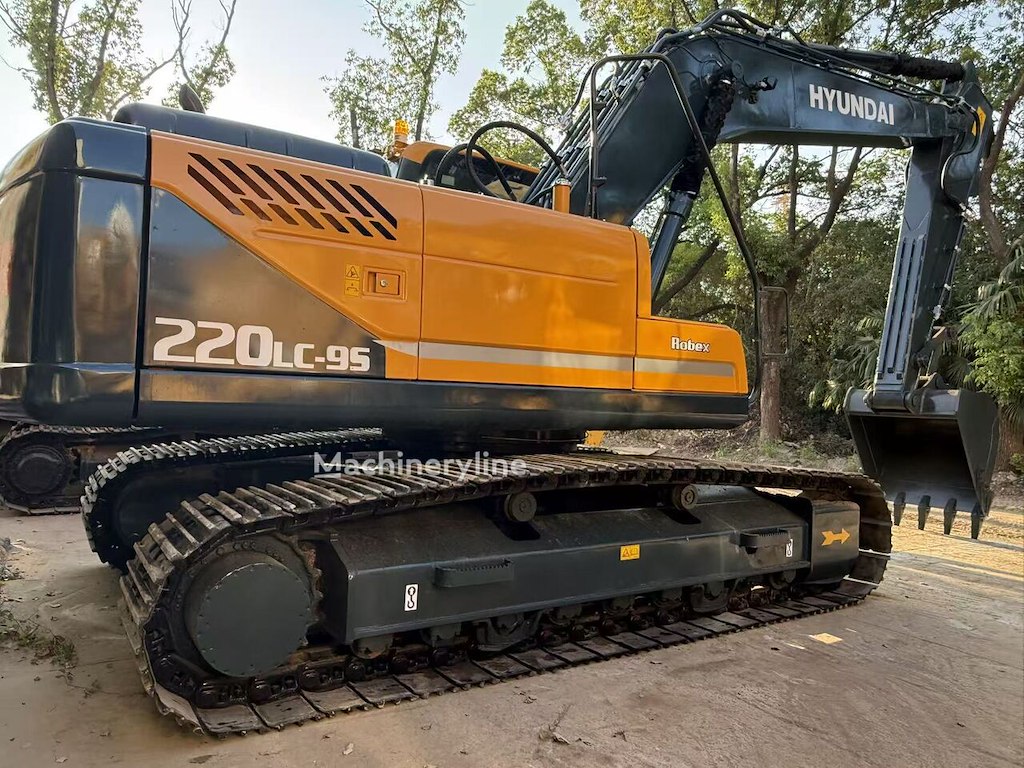 Hyundai R220LC-9S bager guseničar
