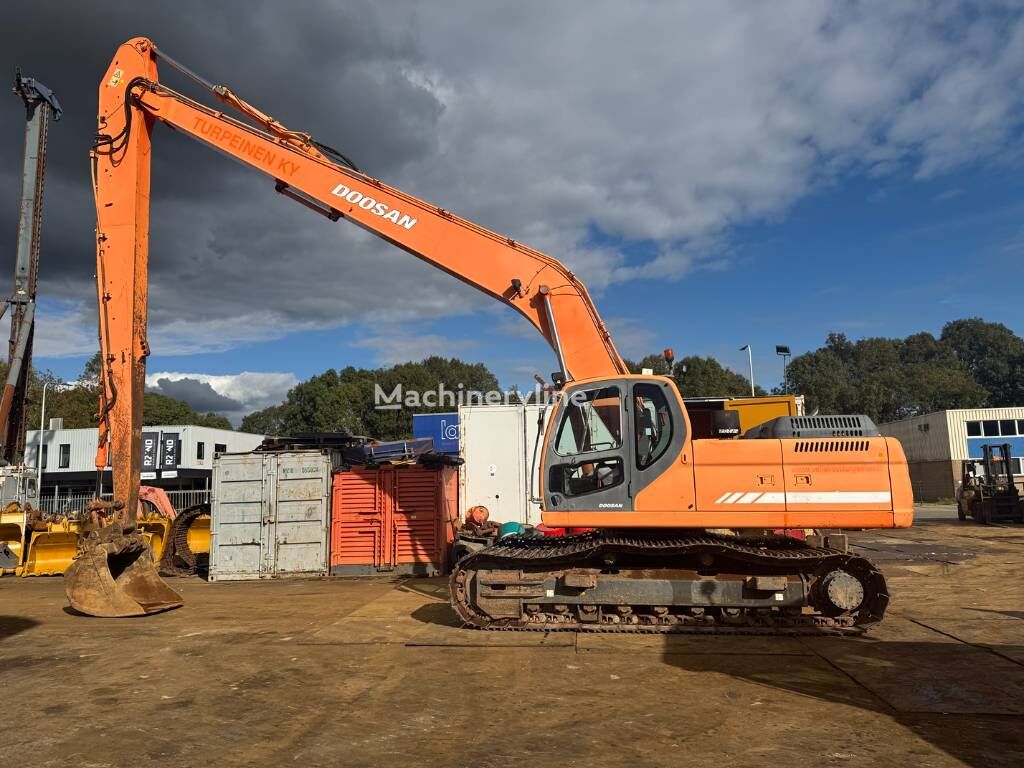 Doosan DX 300 LC ( 4.690 original hours 18M long reach ) bager sa dugom strelom