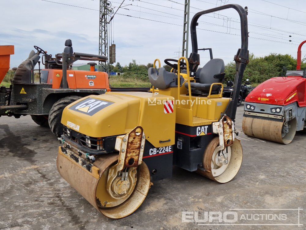 Prodaje se Caterpillar CB224 mali valjak na aukciji