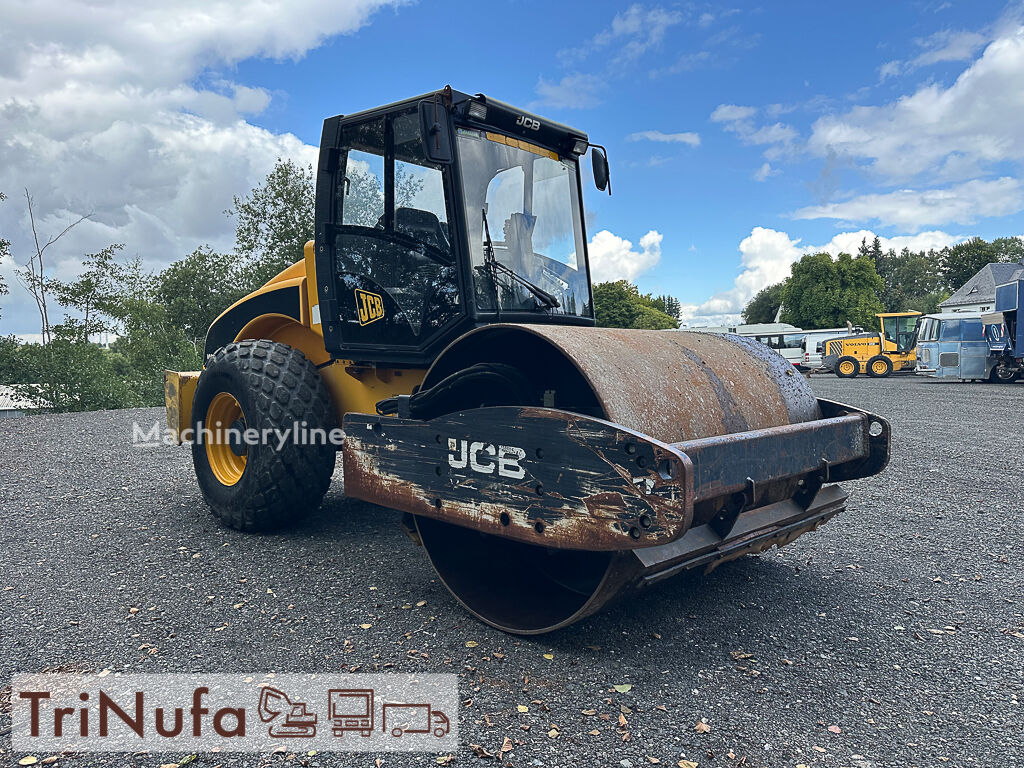 JCB VM132 kompaktor s jednim valjkom