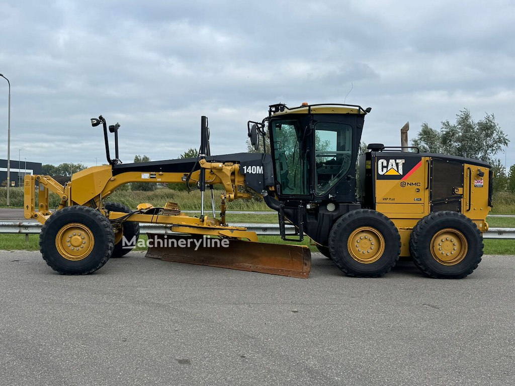 Caterpillar 140M grejder