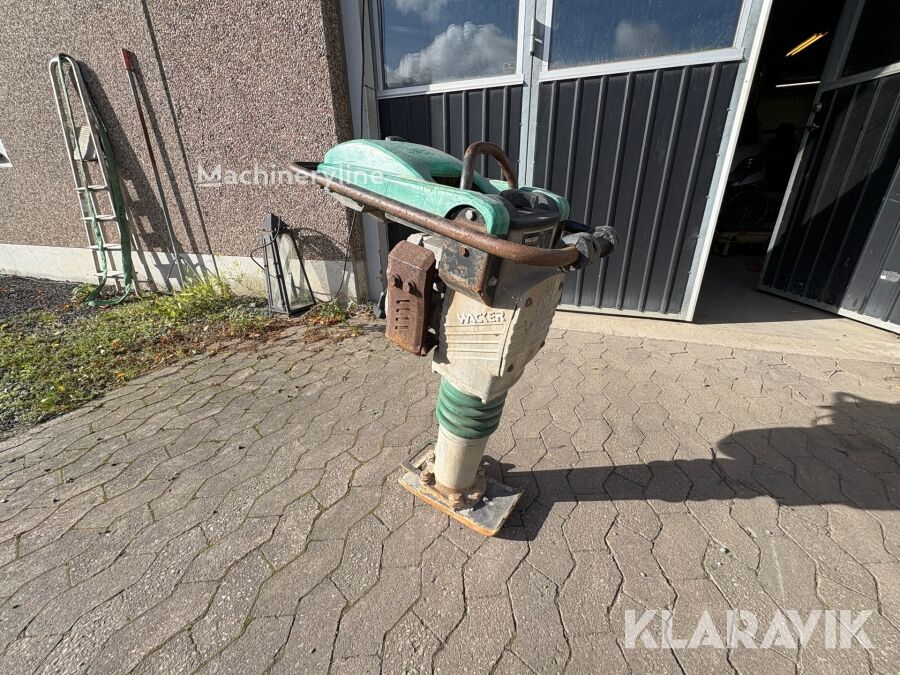 Prodaje se Wacker Neuson BS 500 vibro ploču na aukciji