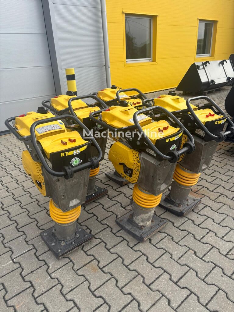 BOMAG BT65 nabijač